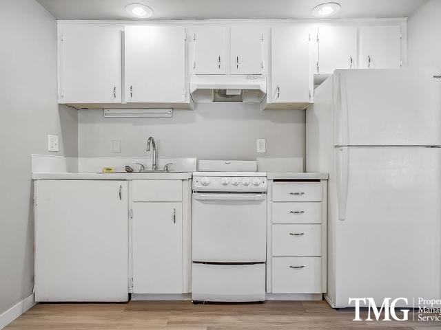 1 BR, 1 BA Apartment 2008 E Fourth Plain Blvd Unit 32, Vancouver, WA 98661