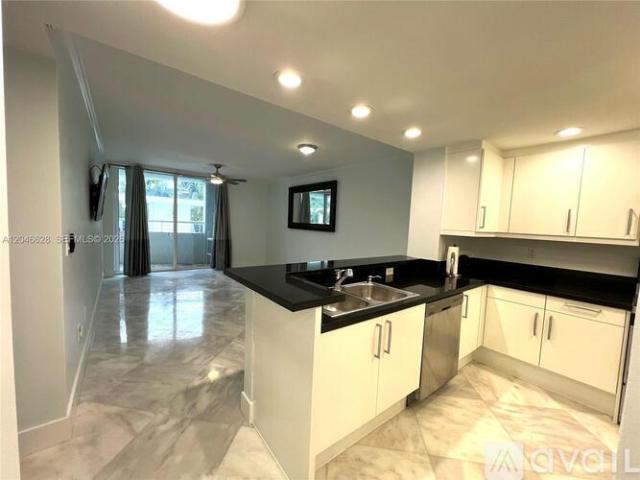 1 BR, 1 BA Apartment 200 Ocean Dr, Unit 3c, Miami Beach, FL 33139