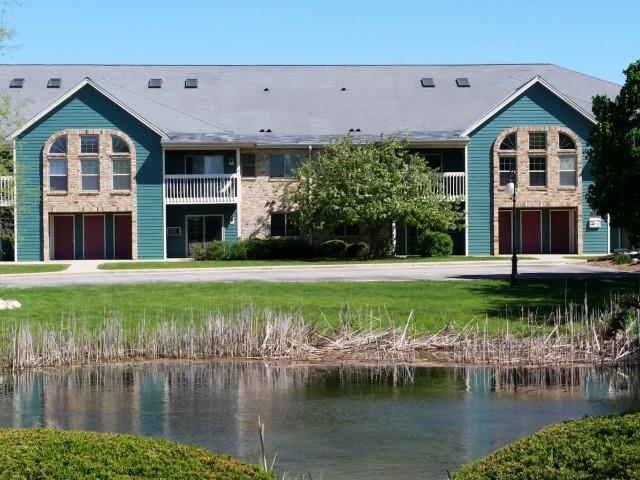 1 BR, 1 BA Apartment 2010 South East Avenue Unit 2014 15, Waukesha, WI 53189