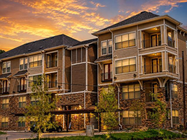 1 BR, 1 BA Apartment 2010 Rebsamen Park Road Unit 120, Little Rock, AR 72202