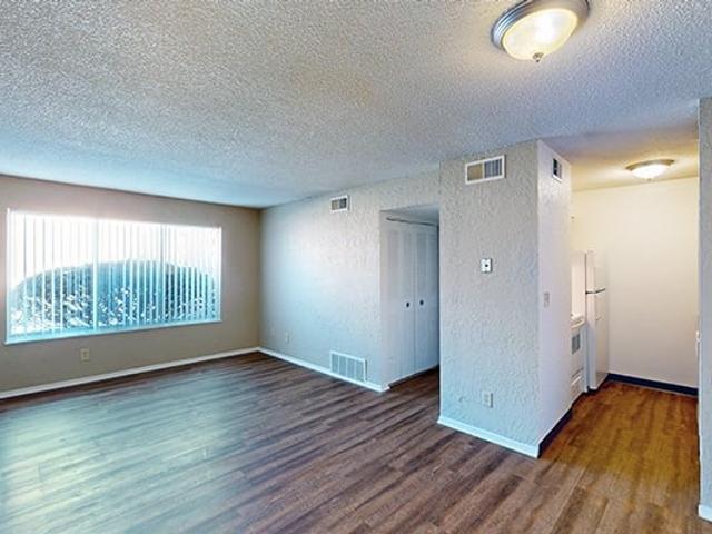 1 BR, 1 BA Apartment 2015 41st Street Northwest Unit F27, Rochester, MN 55901