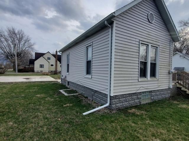1 BR, 1 BA Apartment 201 S 5th St, Cissna Park, IL 60924