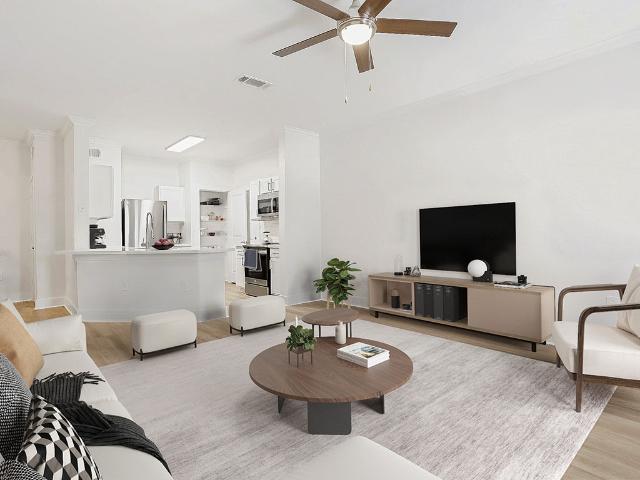 1 BR, 1 BA Apartment 2020 Business Center Drive Unit 1 12205, Pearland, TX 77584