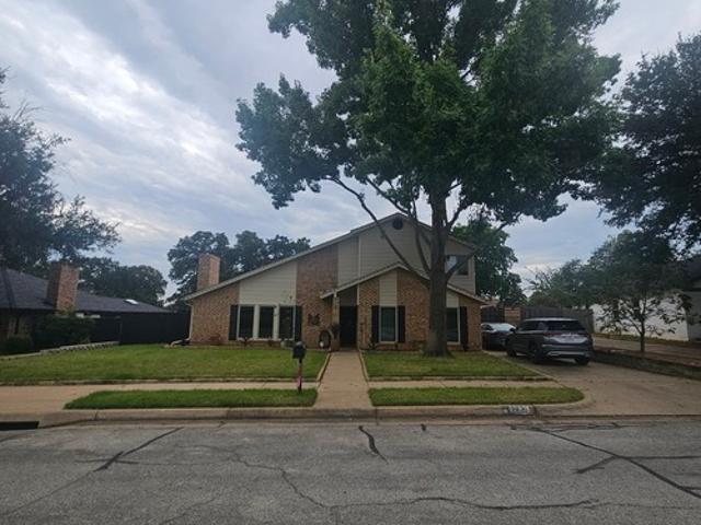 1 BR, 1 BA Apartment 2020 Oakmeadow St, Unit 1, Bedford, TX 76021
