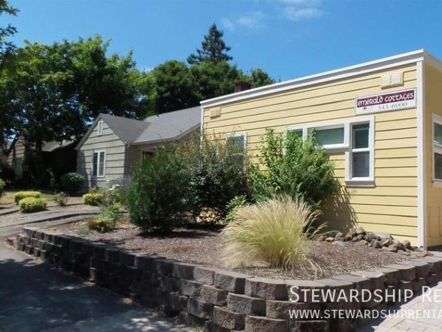 1 BR, 1 BA Apartment 2024 Emerald St Eugene, OR 97403