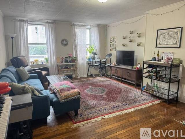 1 BR, 1 BA Apartment 2025 Walnut St, Unit 4F, Philadelphia, PA 19103