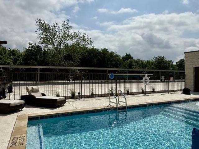 1 BR, 1 BA Apartment 202 East Ufer Street Unit 223, Fredericksburg, TX 78624