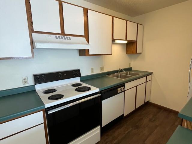 1 BR, 1 BA Apartment 202 Murdock St, Tomah, WI 54660