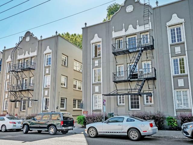1 BR, 1 BA Apartment 2030 Northwest Flanders Street Unit 208, Portland, OR 97209