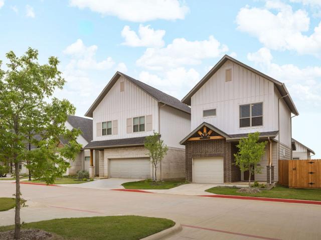 1 BR, 1 BA Apartment 2036 Oak Grove Lane Unit 137B, Aubrey, TX 76227