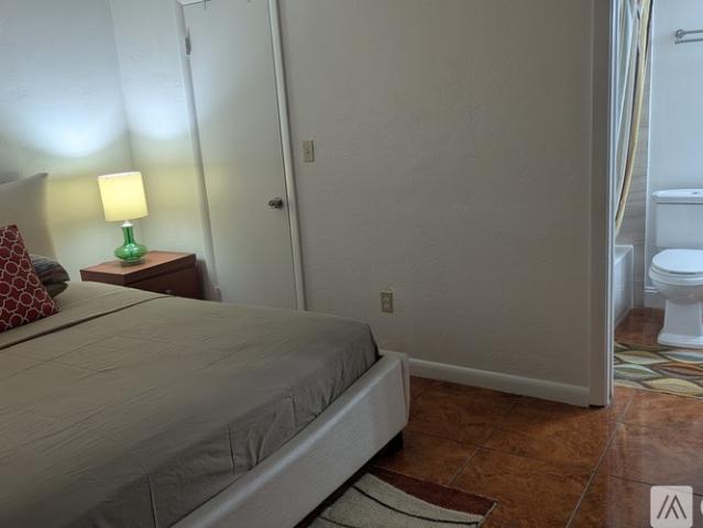 1 BR, 1 BA Apartment 20400 NW 7th Ave, Unit 204, Miami, FL 33169