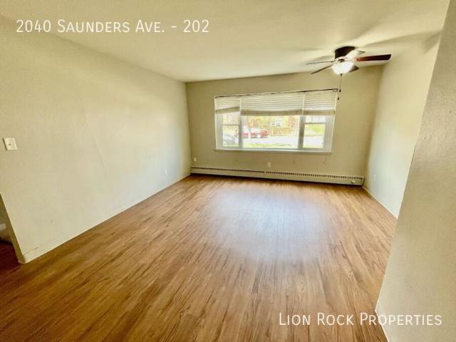 1 BR, 1 BA Apartment 2040 Saunders Ave St. Paul, MN 55116