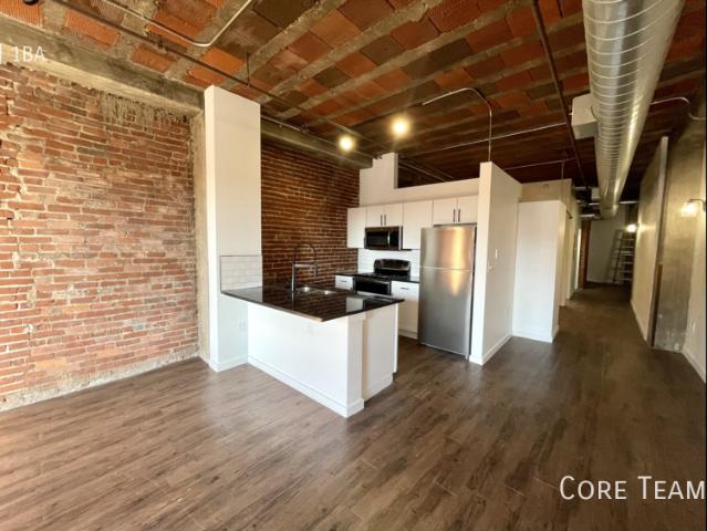 1 BR, 1 BA Apartment 204 Walnut St Kansas City, MO 64105