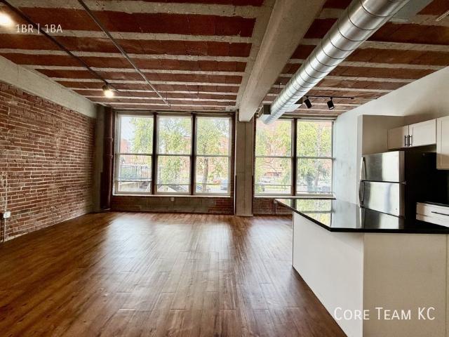 1 BR, 1 BA Apartment 204 Walnut St, Kansas City, MO 64105