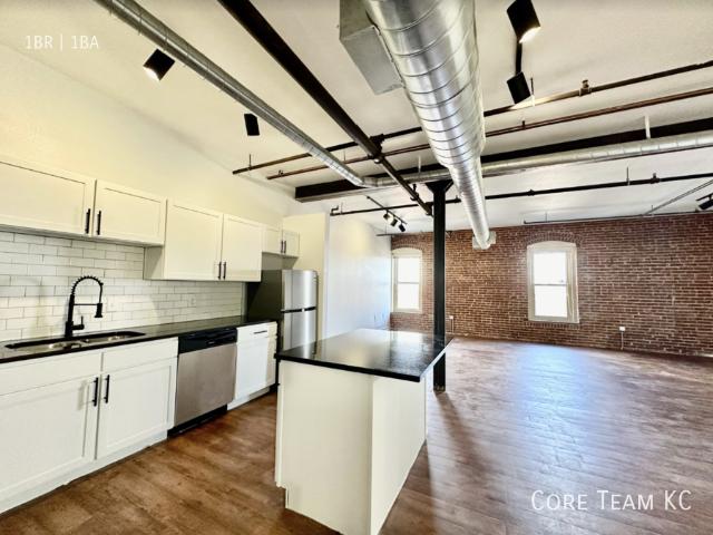 1 BR, 1 BA Apartment 204 Walnut St, Kansas City, MO 64106
