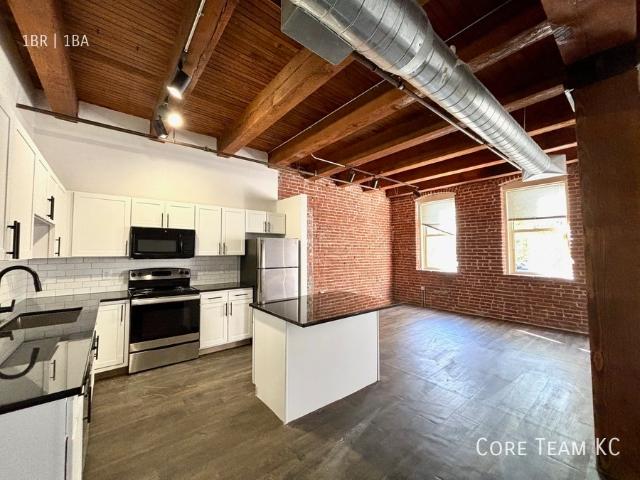 1 BR, 1 BA Apartment 204 Walnut St, Kansas City, MO 64106