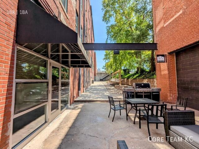 1 BR, 1 BA Apartment 204 Walnut St, Kansas City, MO 64106