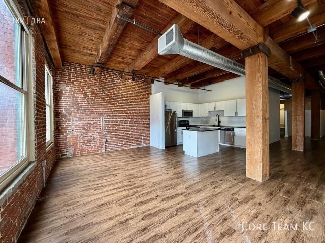 1 BR, 1 BA Apartment 204 Walnut St, Kansas City, MO 64106