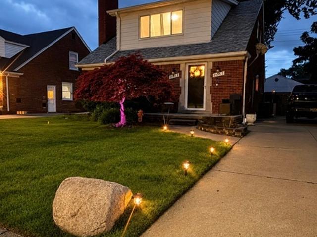 1 BR, 1 BA Apartment 2057 Vernier Road, Unit 2, Grosse Pointe Woods, MI 48236