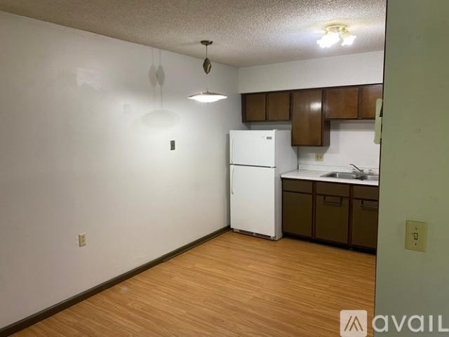 1 BR, 1 BA Apartment 205 W 5th St, Unit 1, Redfield, KS 66769