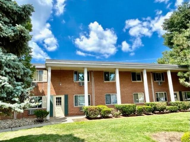 1 BR, 1 BA Apartment 20604 Lorain Rd, Unit C17, Fairview Park, OH 44126