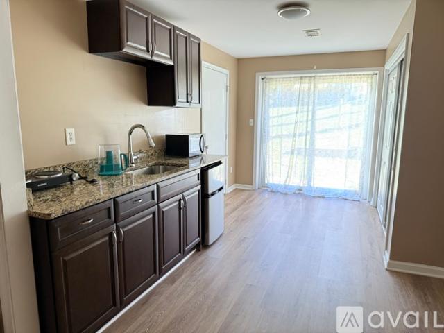 1 BR, 1 BA Apartment 20713 Burnt Woods Drive, Germantown, MD 20874