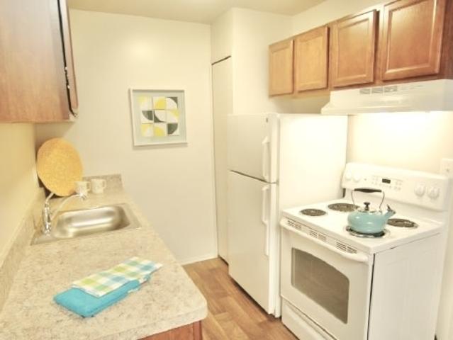 1 BR, 1 BA Apartment 20792 Orchard Lake Rd Unit 2 203, Farmington, MI 48336