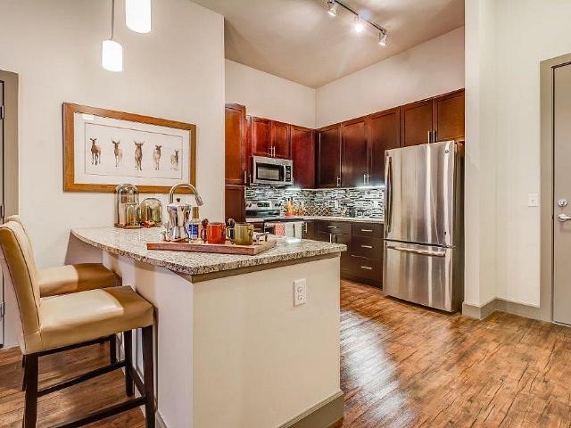 1 BR, 1 BA Apartment 213 West Civic Center Drive Unit 102, Sandy, UT 84070