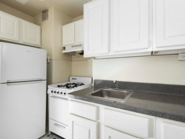 1 BR, 1 BA Apartment 2100 Walnut St Unit 12B, Philadelphia, PA 19103