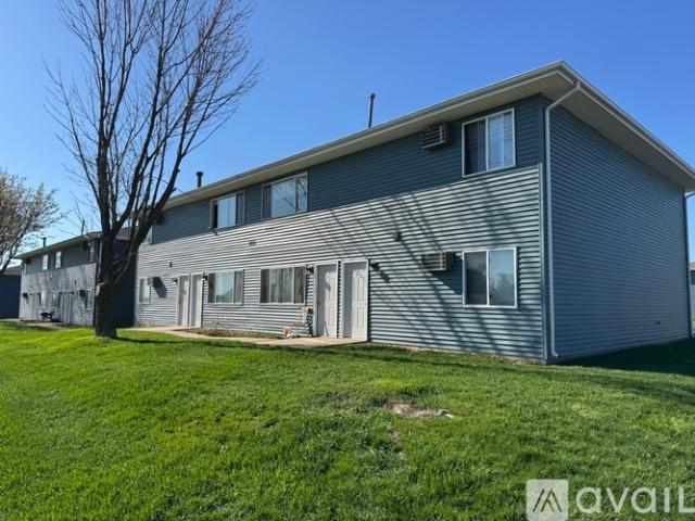 1 BR, 1 BA Apartment 2100 Westdale Dr SW, Unit 1, Cedar Rapids, IA 52404