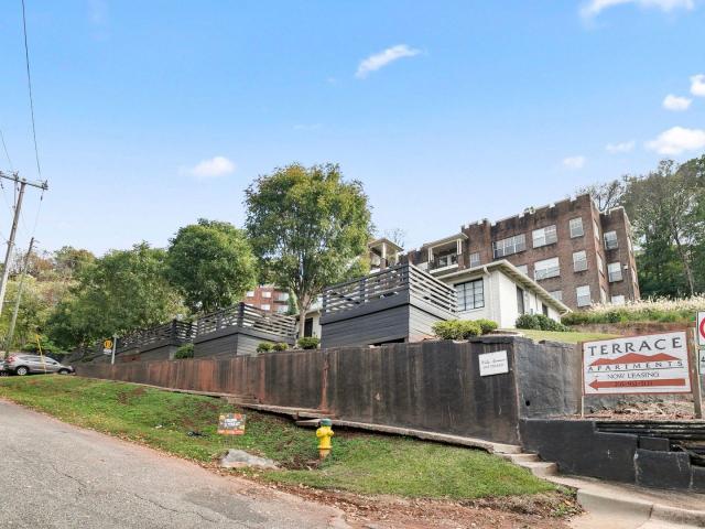 1 BR, 1 BA Apartment 2101 17th Avenue South Apt. 5, Unit 4, Birmingham, AL 35205