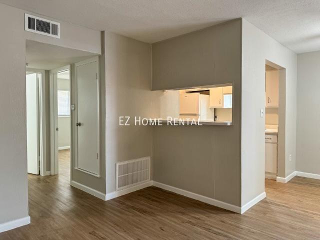 1 BR, 1 BA Apartment 2101 6th Avenue North 3, Texas City, TX 77590