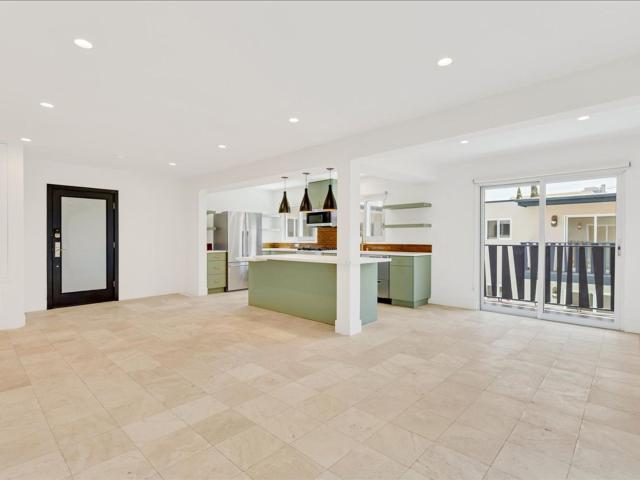 1 BR, 1 BA Apartment 210 S Hamilton Dr, Beverly Hills, CA 90211