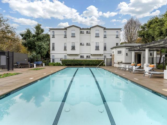 1 BR, 1 BA Apartment 2111 Kawana Springs Road Unit 1104, Santa Rosa, CA 95404