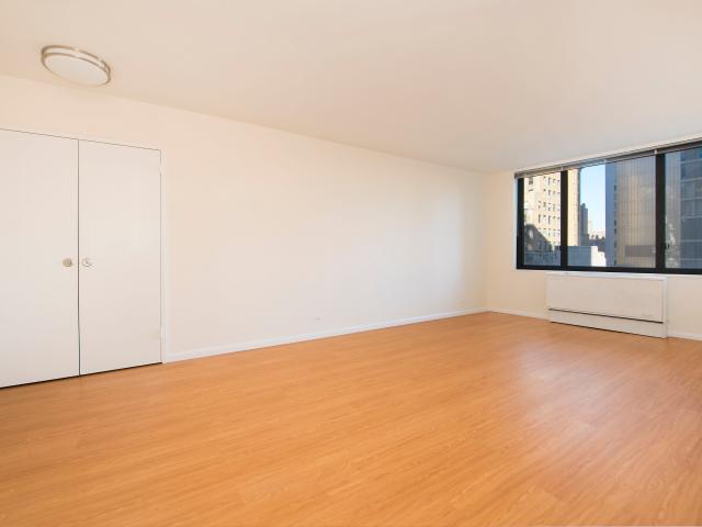 1 BR, 1 BA Apartment 211 West 56th Street, Manhattan, NY 10019
