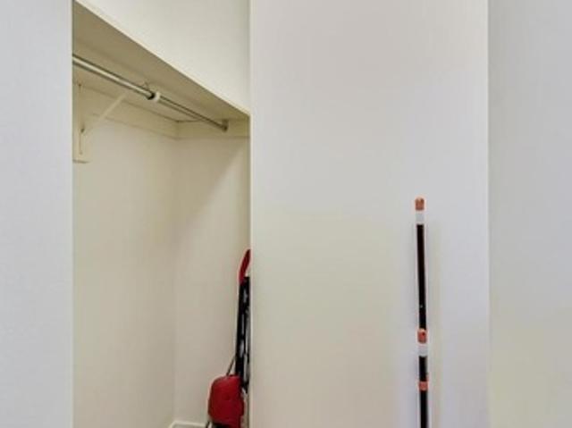 1 BR, 1 BA Apartment 211 East Ohio Street, Unit 1004, Chicago, IL 60611