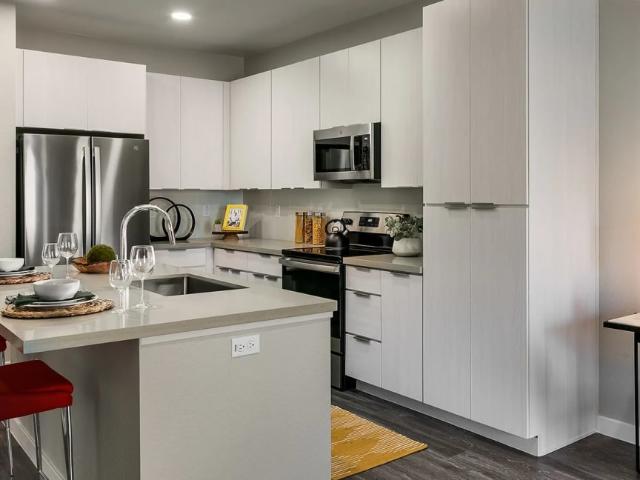 1 BR, 1 BA Apartment 2121 N 44th Street Unit 1 1118, Phoenix, AZ 85008