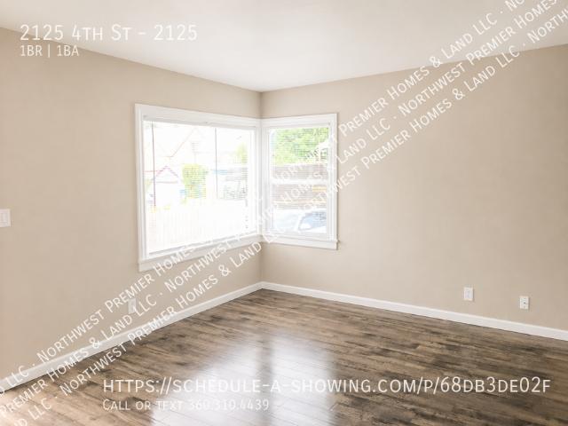 1 BR, 1 BA Apartment 2125 4th St, Bremerton, WA 98312