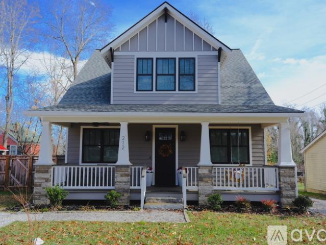 1 BR, 1 BA Apartment 212 Fleming Street, Unit 1, Hendersonville, NC 28739