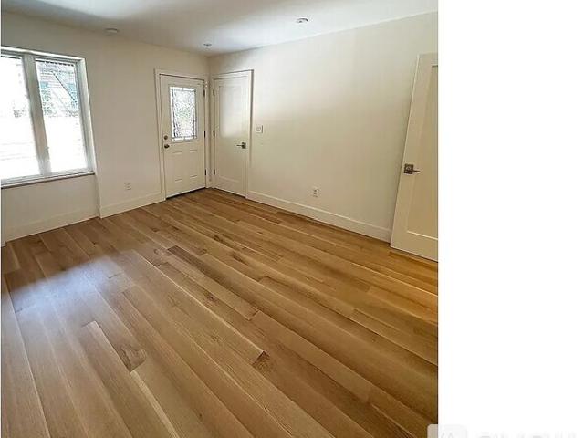 1 BR, 1 BA Apartment 217 Lexington Avenue, Unit Garden, Brooklyn, NY 11216