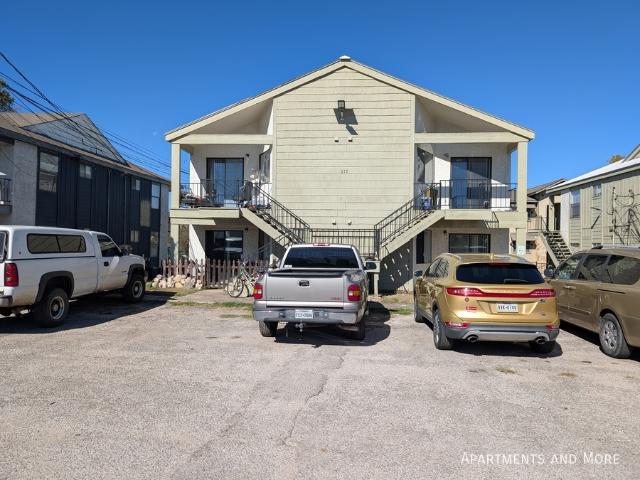 1 BR, 1 BA Apartment 215 Ramsay St, San Marcos, TX 78666