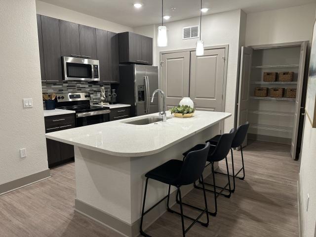 1 BR, 1 BA Apartment 2161 Lakewood Ranch Boulevard Unit 6109, Sarasota, FL 34240