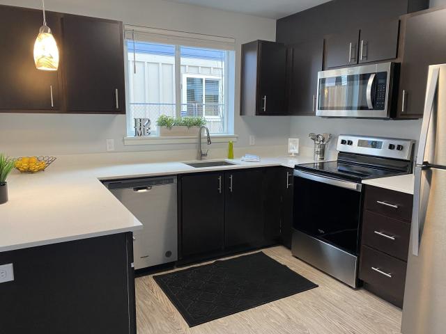 1 BR, 1 BA Apartment 2165 Queen Avenue Southeast Unit 104, Albany, OR 97322