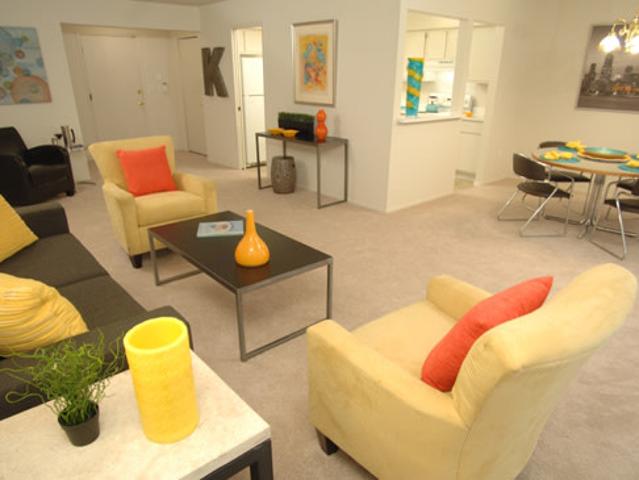 1 BR, 1 BA Apartment 21890 Colony Park Circle Unit 6 206, Southfield, MI 48076