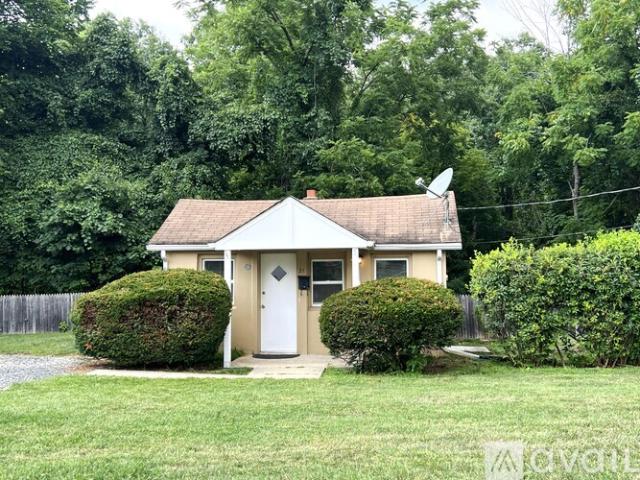 1 BR, 1 BA Apartment 21 New Egypt Cookstown Rd, Plumsted, NJ 08533