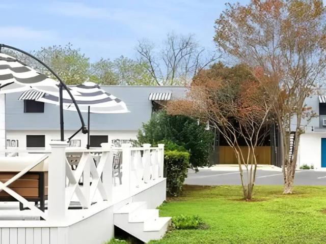 1 BR, 1 BA Apartment 223 Rainbow Drive Unit 10, San Antonio, TX 78209