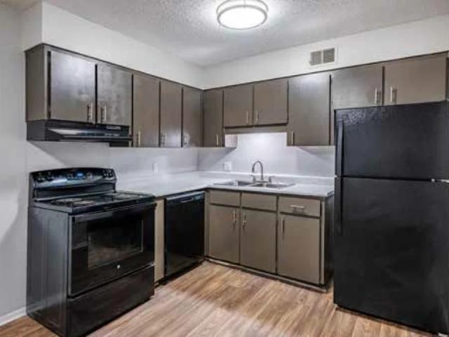 1 BR, 1 BA Apartment 2207 Wade Hampton Blvd, Greenville, SC 29615