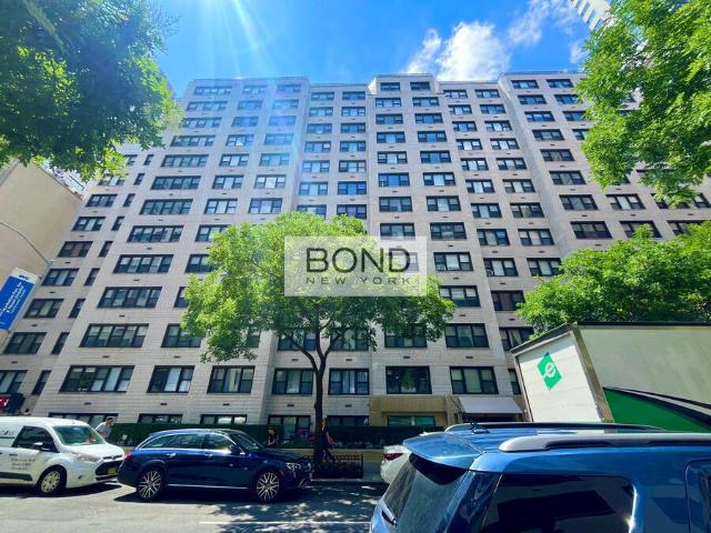 1 BR, 1 BA Apartment 220 East 63rd, New York, NY 10065