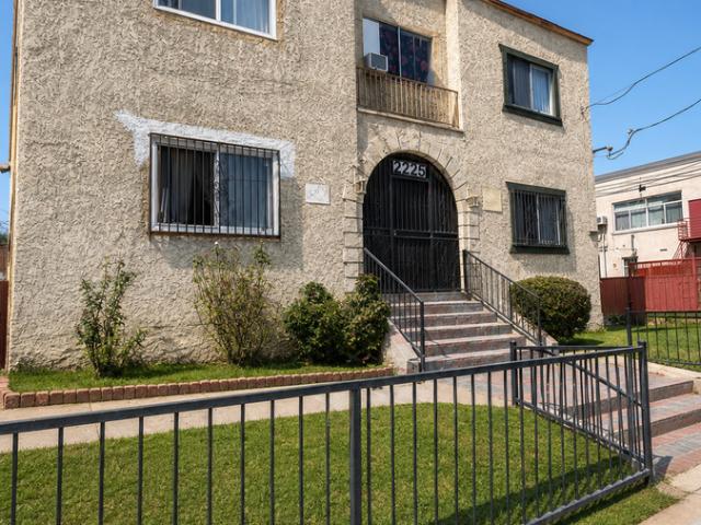 1 BR, 1 BA Apartment 2225 Michigan Ave, Los Angeles, CA 90033