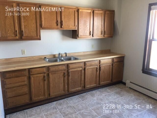 1 BR, 1 BA Apartment 2228 W 3rd St, Duluth, MN 55806